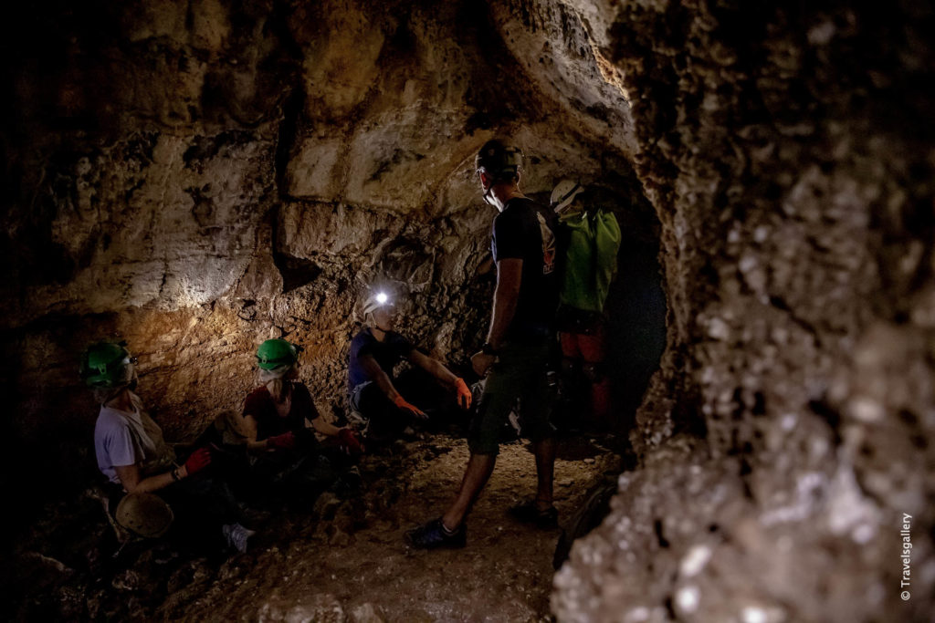 Les tunnels de lave : une activité insolite à découvrir - Habiter La ...